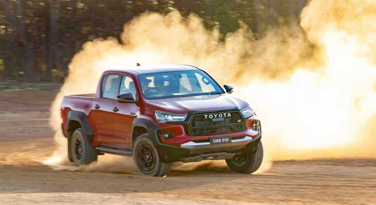 Toyota Hilux híbrida é testada na África - Prisma - R7 Autos Carros