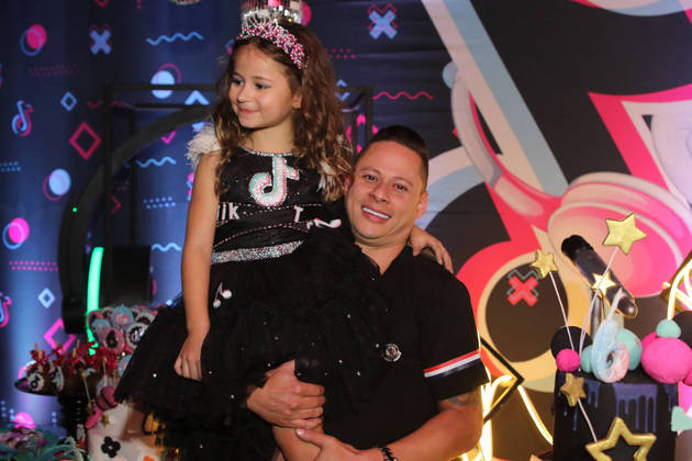 Deolane Bezerra e ex-marido comemoram 6 anos da filha com festança em ...