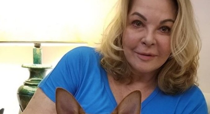 Mãe de Luciana Gimenez conta que teve romance com Erasmo Carlos ...