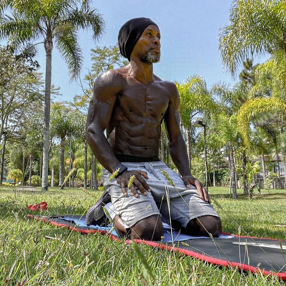 Aos 47 anos e em forma, Zé Roberto voltará aos gramados - Fotos - R7 ...